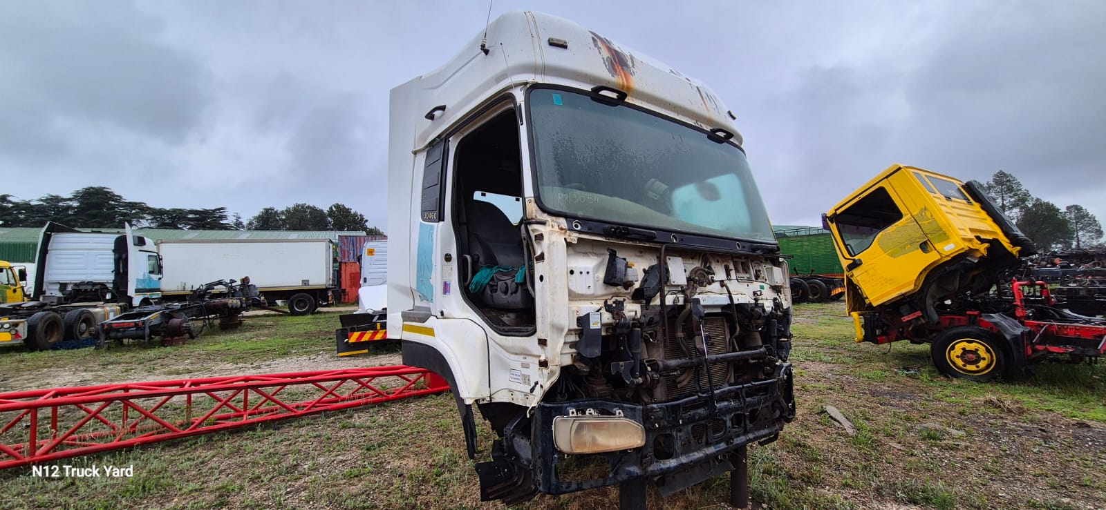 Nissan UD 460 STRIPPING – N12 Truck Yard