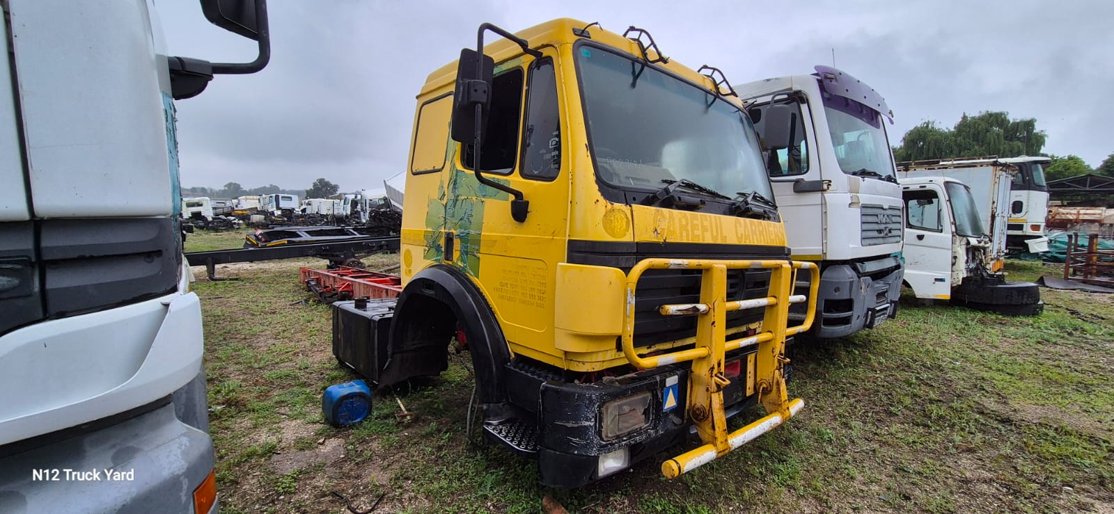 Mercedes-Benz Powerliner STRIPPING – N12 Truck Yard